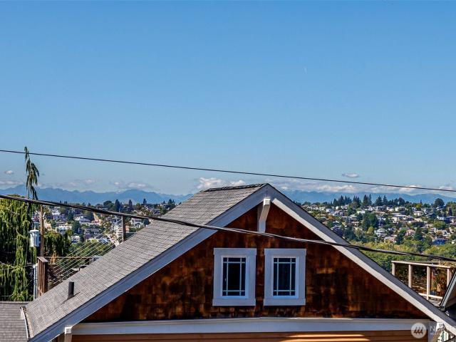 1909 10th Avenue W # 201