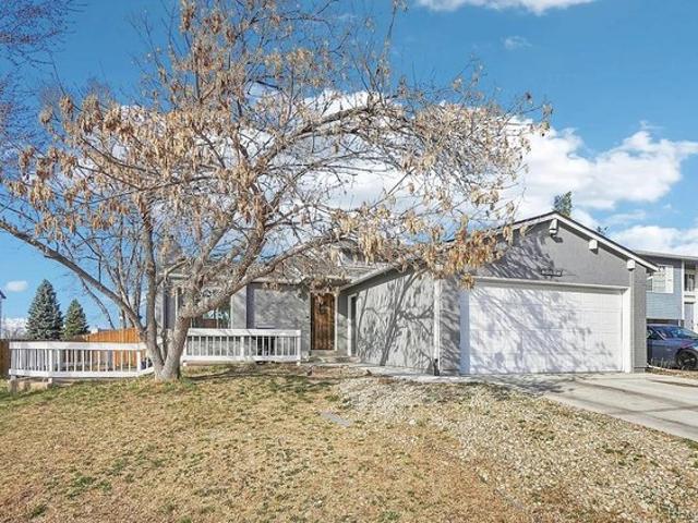 19003 E Oxford Dr, Aurora, CO 80013