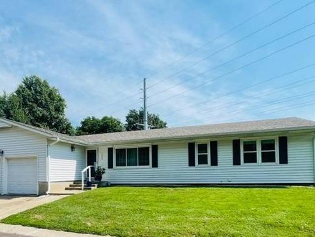 1900 Madison St, Trenton, MO 64683