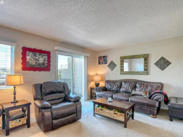 1900 nw carden ave # 2
