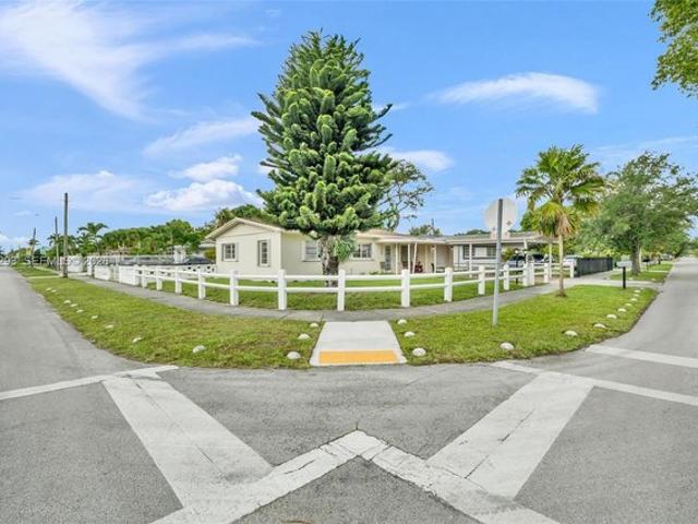 1900 NW 131st St, Miami, FL 33167