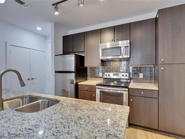 1900 Barton Springs Rd # 3039