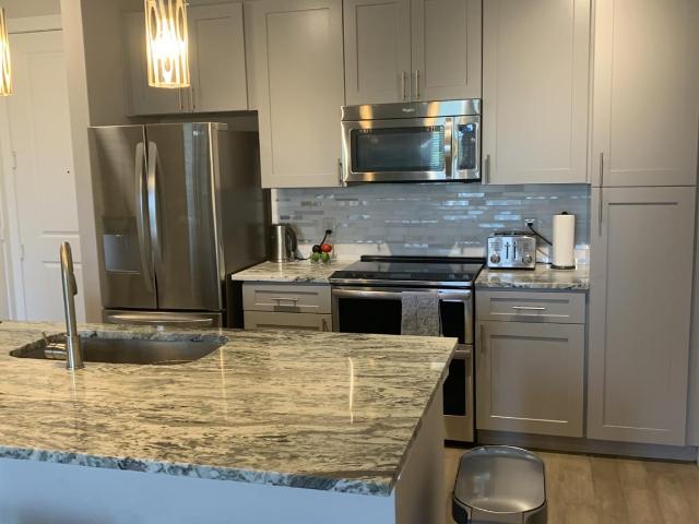 1900 Barton Springs Rd # 5016