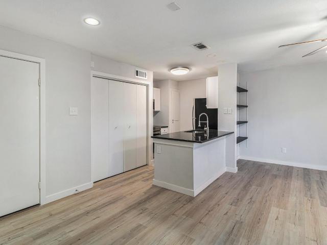 1900 Bay Area Boulevard 121