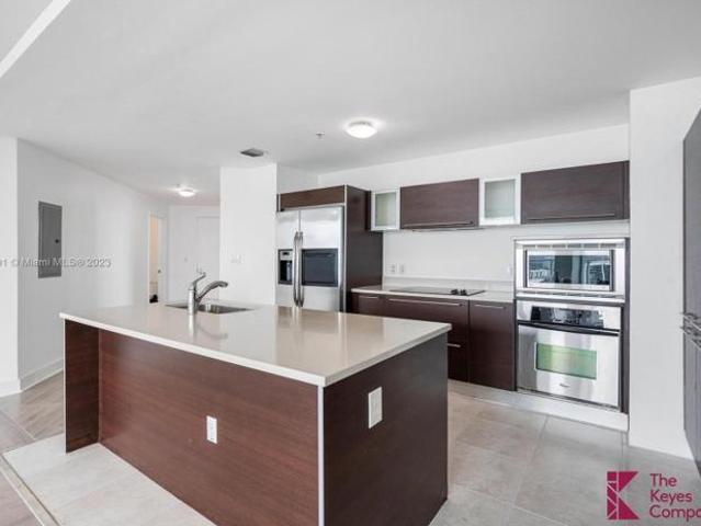 1900 Bayshore Dr N #2318, Miami, FL 33132