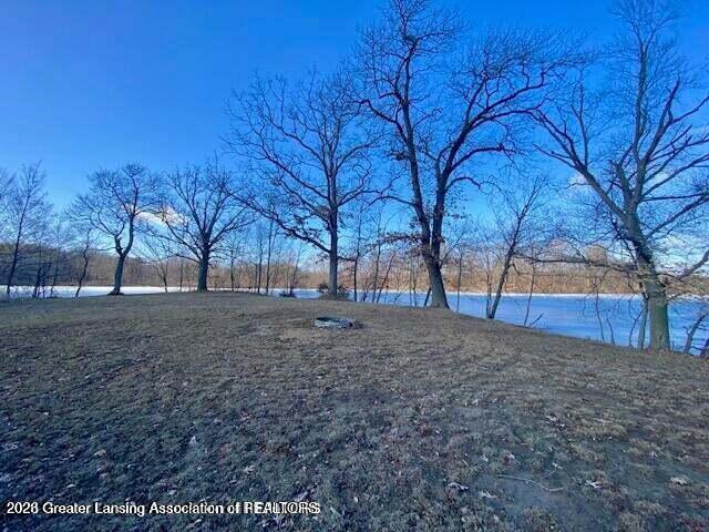 1900 Brookside Lane
