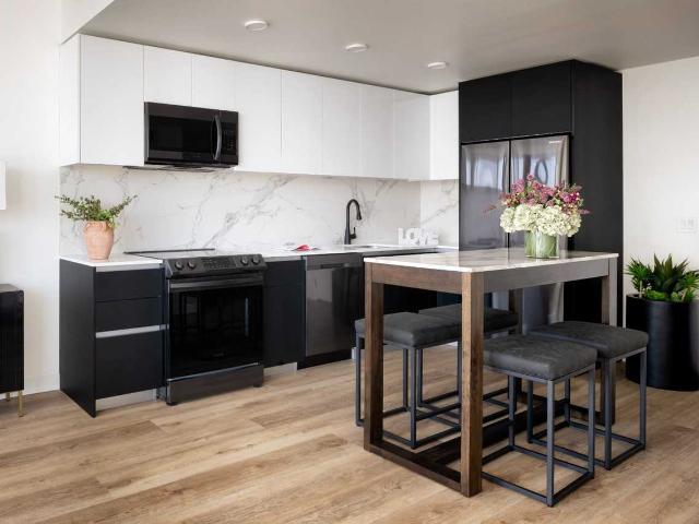1900 Broadway 2 Bedroom Apartment for Rent at 1950 Broadway, Oakland, CA 94612 Downtown Oakland