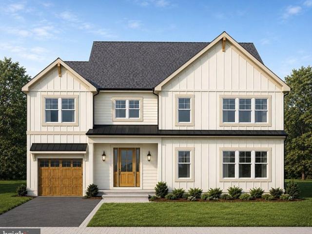 1900 Clayton Pl, Alexandria, VA 22308