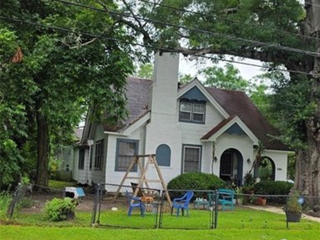 1900 Clinton Ave, Mobile, AL 36617
