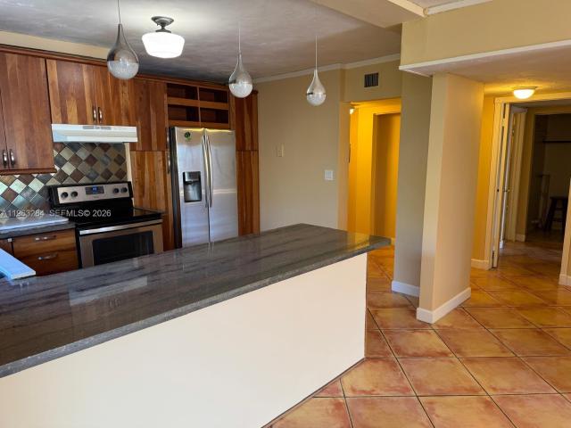 1900 Diana Dr, Unit 3C, Hallandale Beach, FL 33009 | MLS #A11963