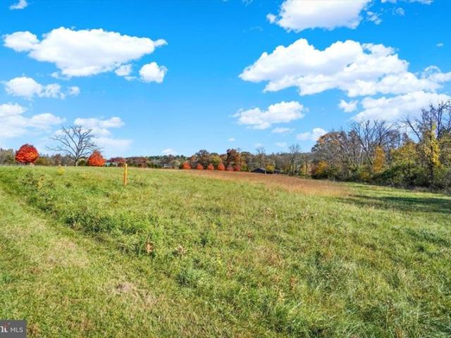 1900 E F G Greenbriar Rd, York, PA 17404