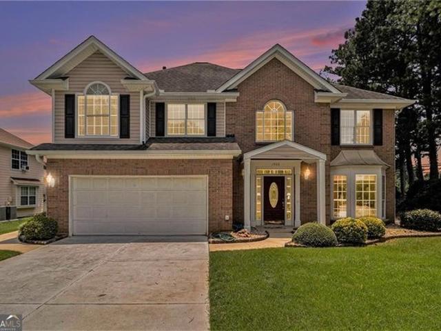 1900 Green Oak Cir, Lawrenceville, GA 30043