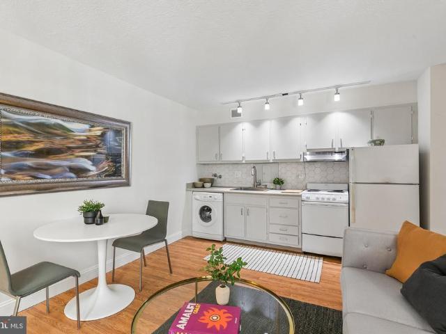 1900 John F Kennedy Boulevard # 723
