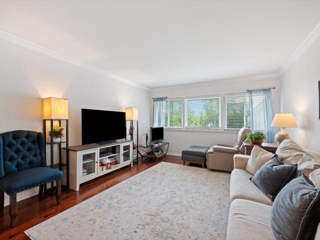 1900 Richard Jones Rd # B212
