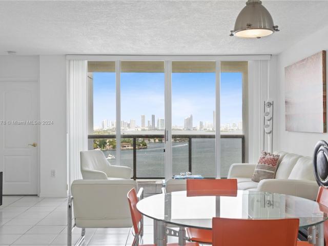 1900 Sunset Harbour Dr, Unit 2214, Miami Beach, FL 33139 | MLS #A11638