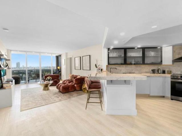 1900 Sunset Harbour Dr #1911 Miami Beach, FL 33139