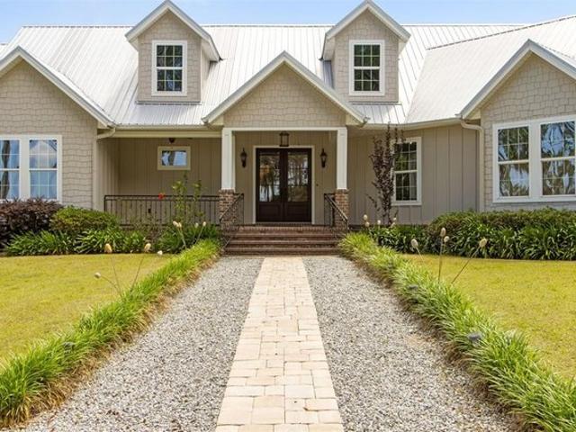 1900 Sycamore Ln, Fernandina Beach, FL 32034