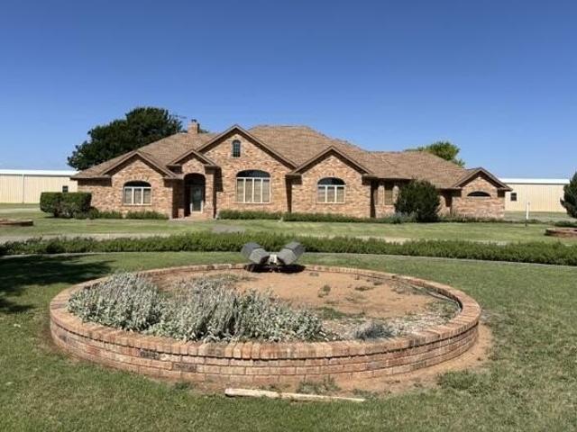 1900 S Interstate 27, Plainview, TX 79072