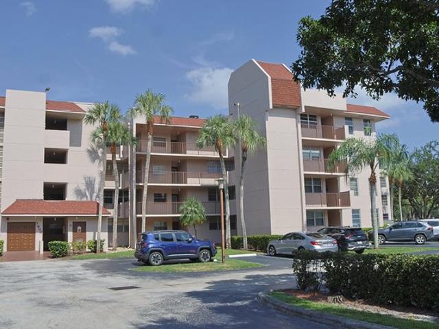 1900 Sabal Palm Dr Apt 106, Davie, FL 33324