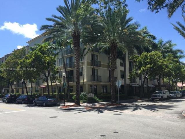 1900 Van Buren St #311B, Hollywood, FL 33020