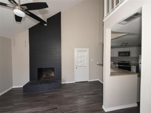 1900 W Taylor Street # 2