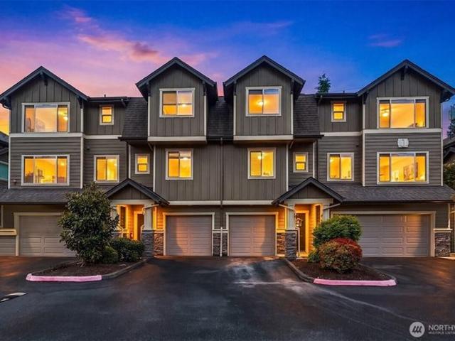 1900 Weaver Rd Apt J104, Snohomish, WA 98290