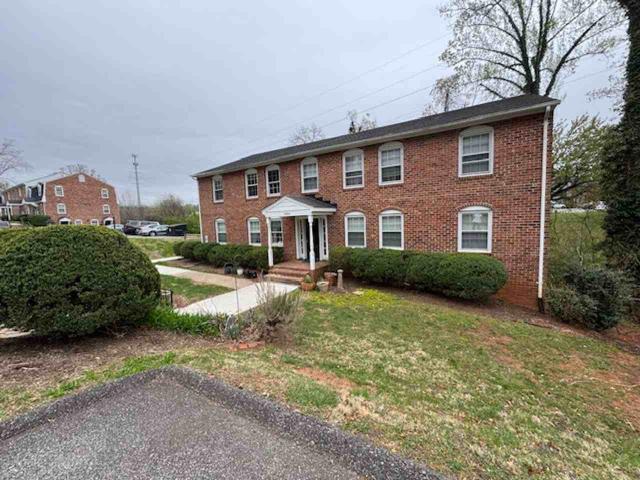 1900 04 Canterbury Court Apartments 1 Bedroom Apartment for Rent at 1900 1900 & 1904 Canterbury Court, Lynchburg, VA 24503 Bedford Hills