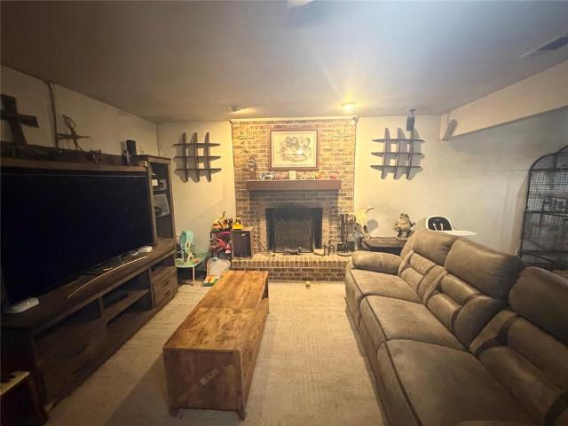 1900 17th St, Plano, TX 75074 | MLS #21209 | Compass