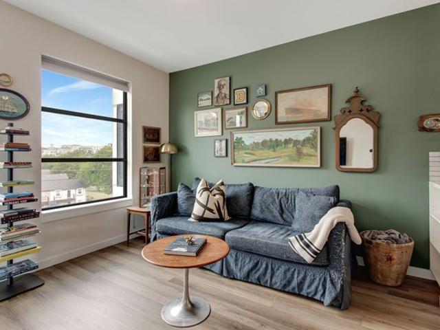 1900 12th Ave S Apt 415, Nashville, TN 37203