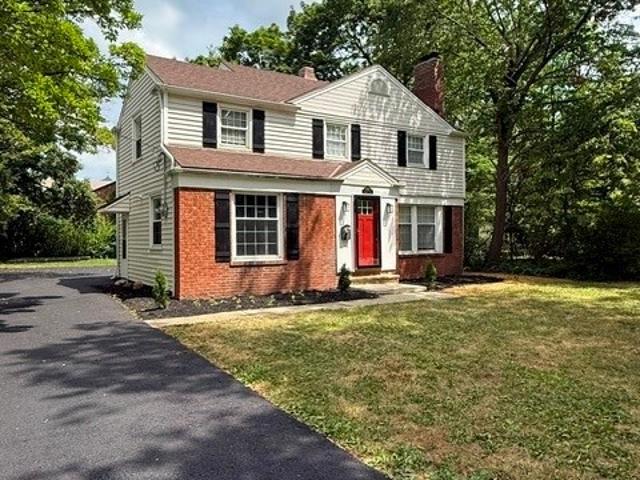 19013 Chagrin Boulevard