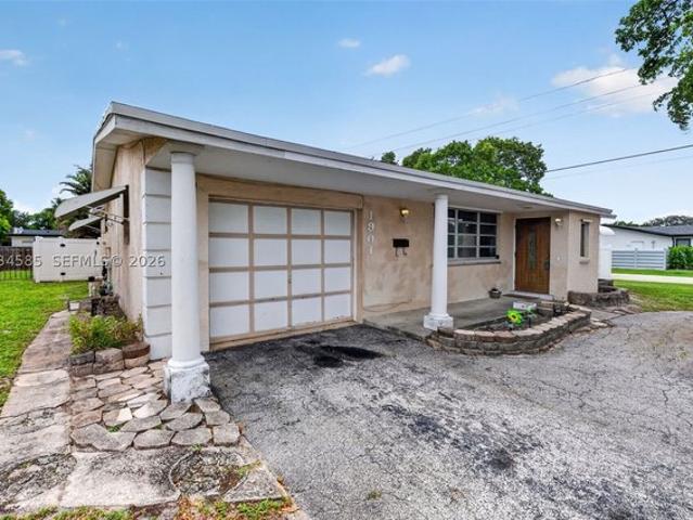 1901 N 56th Ave, Hollywood, FL 33021