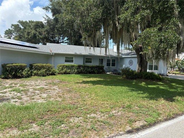 1901 N Lake Eloise Dr, Winter Haven, FL 33884