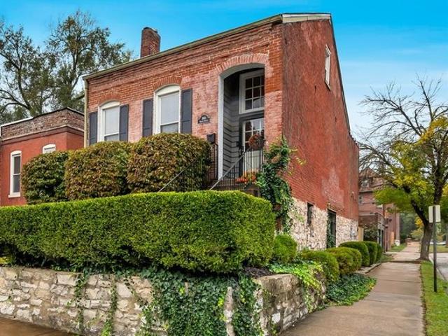 1901 Oregon Ave, Saint Louis, MO 63104