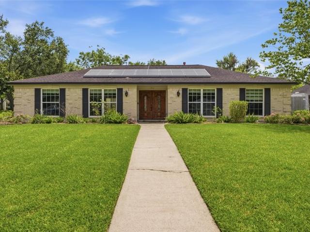1901 Acacia St, League City, TX 77573