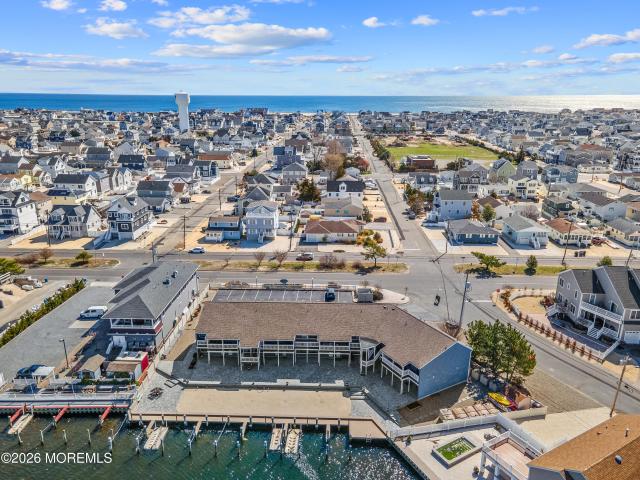 1901 Bay Boulevard Unit 206