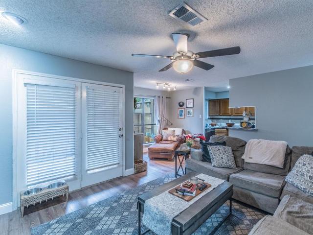 1901 Cloisters Drive # 914