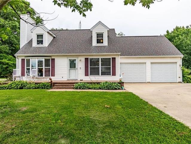 1901 E 1525 North Rd, Shelbyville, IL 62565