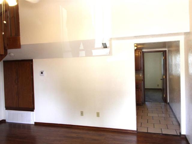 1901 E Lindsey Street # 4B