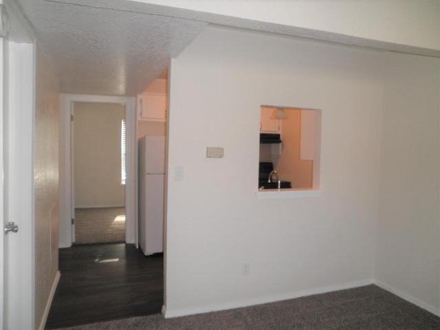 1901 E Lindsey Street # 8B