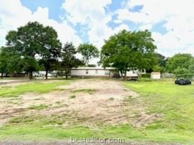 1901 Eisenhower Ave, Bryan, TX 77803
