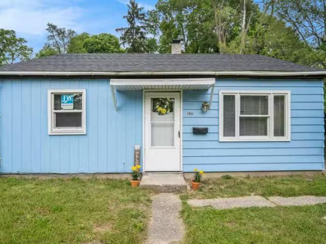 1901 ELDER ST, KALAMAZOO, MI 49048 Single Family Residence For.