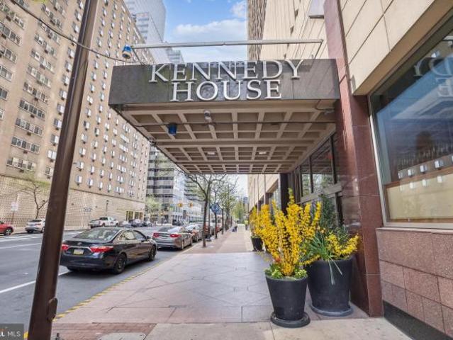 1901 John F Kennedy Blvd #2204, Philadelphia, PA 19103