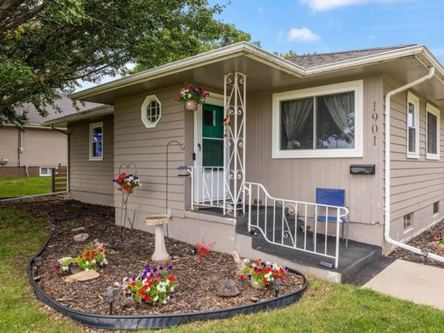 1901 Leland Ave, Des Moines, IA 50315