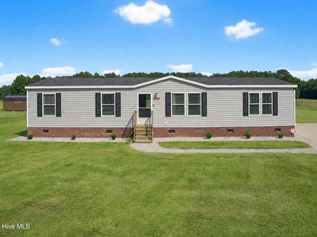 1901 Peacock Rd, Whiteville, NC 28472