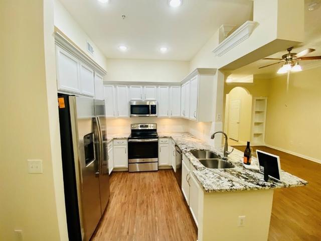 1901 Post Oak Park Dr, Unit 5302, Houston, TX 77027 | MLS #32136