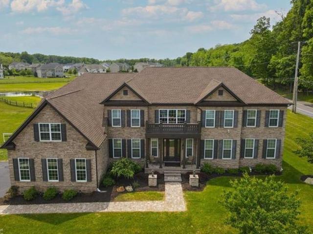 1901 Rainlilly Dr, Upper Saucon Township, PA 18034