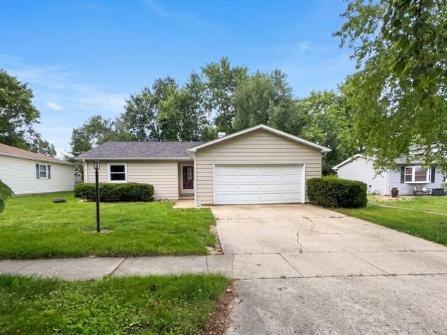 1901 Summit Dr SE, Urbana, IL 61802