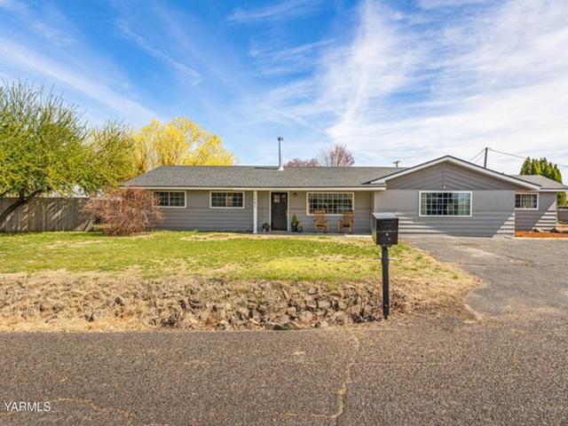 1901 S 47th Ave, Yakima, WA 98903