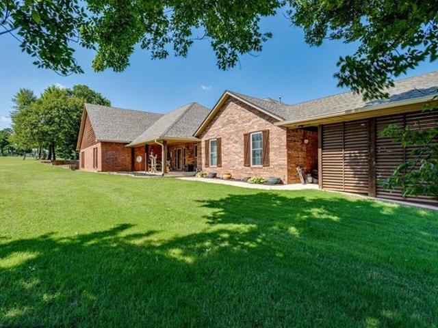 1901 S Country Club Rd, Newcastle, OK 73065