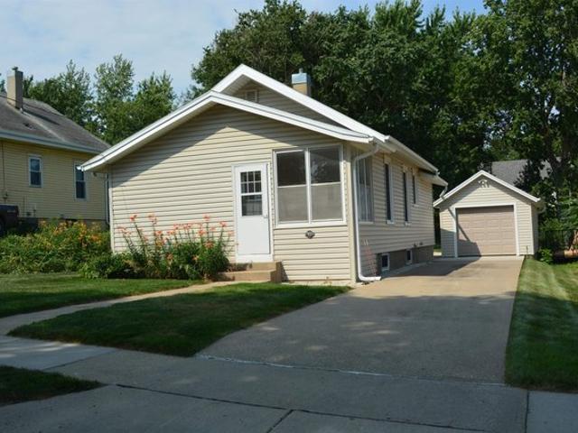 1901 S Clinton St, Sioux City, IA 51106